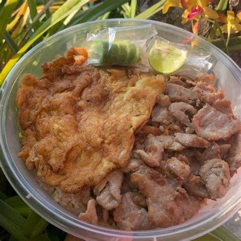 ร้าน เดอะหมูนู๊ม…นุ่ม หมูนู๊ม…นุ่ม กะเพรา And หมูทอด รีวิวร้านอาหาร