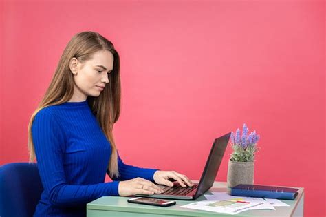 Cara Menyambungkan HP Ke Laptop Dengan Mudah Bisa Pakai Kabel USB Maupun Wifi Plus Kapanlagi Com