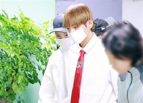 Джин из Bts Обанкротившийся миллионер преследует все банковские счета