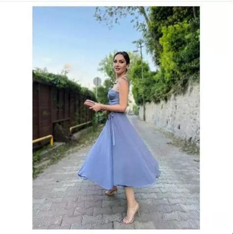 Birce Akalay arkadaşlarıyla yaz sezonunu açtı Son Dakika Magazin