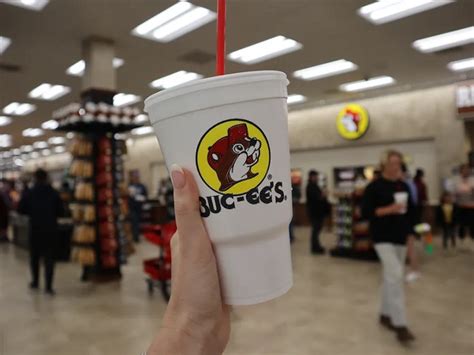 What To Eat At Buc Ees Top 10 Food Items To Try