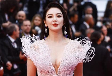 Chinese Actress Zhang Yuqi Under Fire For Saying She ‘cant Even Buy Socks With S 131 The Star