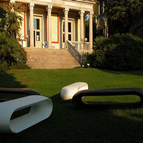 Fiberglass Loop Outdoor Bench