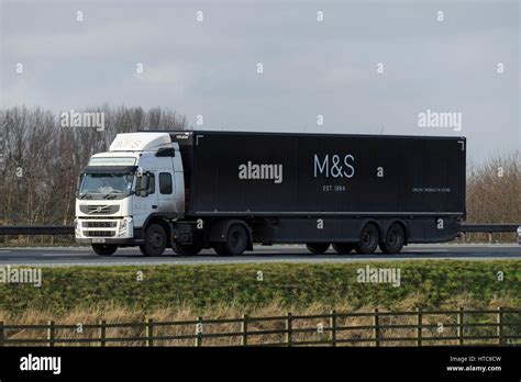 Marks And Spencer Lorry Hi Res Stock Photography And Images Alamy