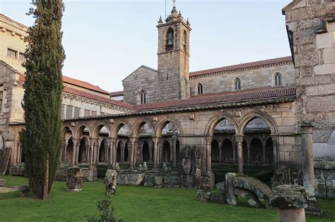 Martins Sarmento Society - Nomads Travel Guide
