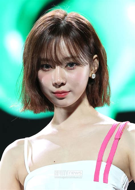 윈터 “‘마이 월드 선주문 180만장…더 노력하는 에스파될 것