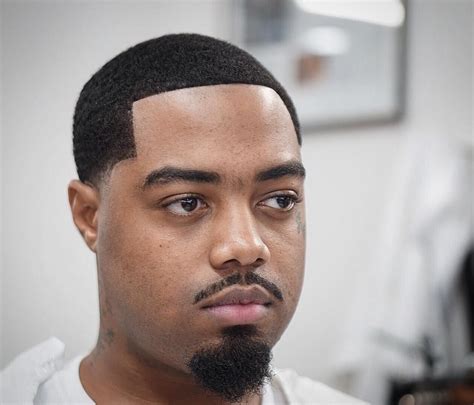 Glamorous Men S Haircuts For Round Faces