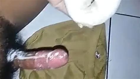 Ngocok Kontol Ku Yang Lucu Mungil Dan Nikmat Tembak Dalam Pejuh Ku Yang Kental Di Dalam Closed