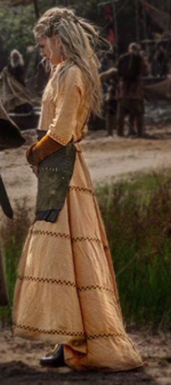Lucy Martin As Ingrid On Vikings Maxi Skirt Style Fashion