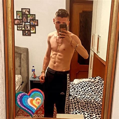 Editusha Hb Edi Tusha 79 • Threads Say More