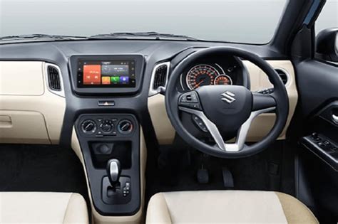 New Maruti Suzuki Wagon R Vs Hyundai Santro Compact Hatchback Spec