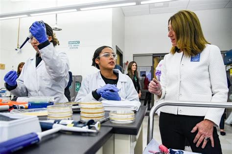 Slideshow Lt Gov Karyn Polito Visits Essex North Shore Agricultural