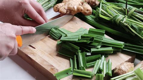 How To Make Lemongrass Tea Recipe Loaded With Health Benefits