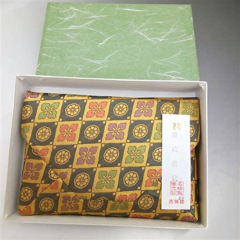数寄屋袋 西陣織 菊花菱紋 名物裂 新品 1112 By メルカリ