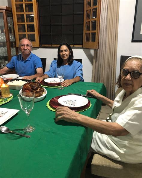 Ana Cleide Anacleideofficial • Instagram Photos And Videos