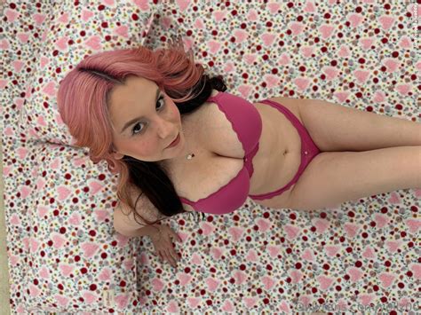 Yellz00 Yellz0 Nude Onlyfans Leaks Fappening Fappeningbook