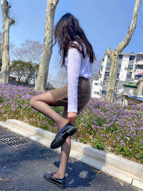 草莓熊原味宿舍 On Twitter 我只是个没有感情的拍照工具人啦~ 小皮鞋黑丝还可以哦 ＃宿舍原味 ＃原味袜子 ＃黑丝 ＃原味内裤