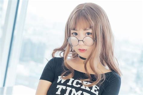 美少女——猫九酱sakura 每日头条