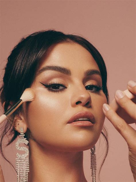 Selena Gomezs Stunning Makeup Looks That You Must Recreate Times Now