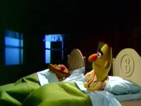 Ernie And Bert Noisy Bedroom Muppet Wiki Fandom