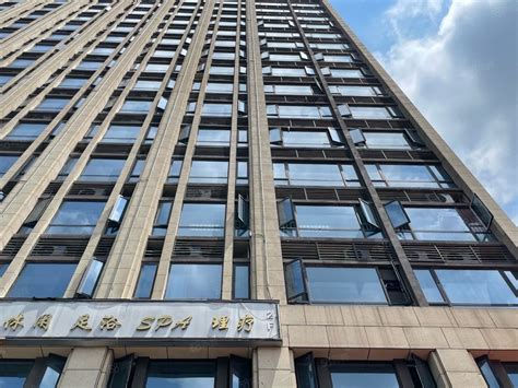 【15图】单价一万多租金14w 花溪区美的国宾府高层公寓楼下送超大外摆贵阳花溪花溪公园美的国宾府商铺商铺租售生意转让出售 贵阳58同城