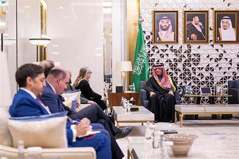 جريدة الرياض عبدالعزيز بن سعود يستقبل كبير المستشارين العلميين لوزير