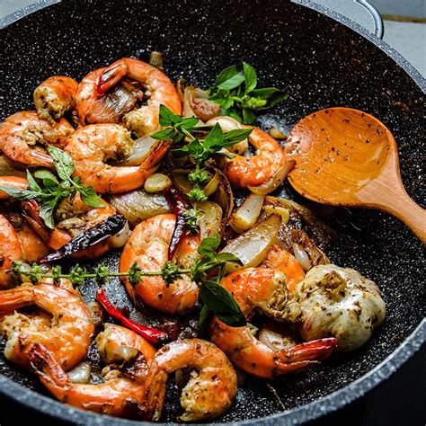 Grosses Crevettes Sautées à L Ail Et Au Piment Recette Crevettes Hot
