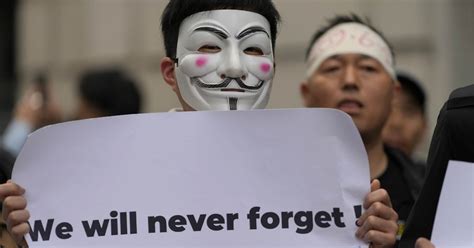 톈안먼 사태 추모 행사에 등장한 가이포크스 가면