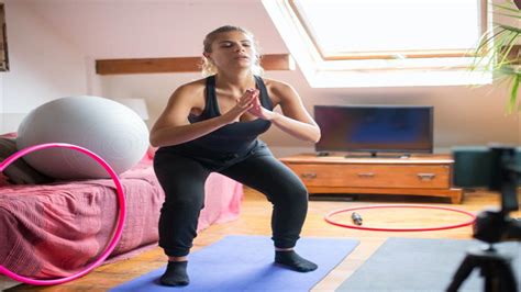 Chair Exercises वजन घटाने के लिए जिम में पैसे और पसीना बहाने की नहीं