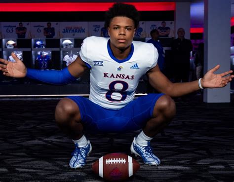 Kansas Lands Isaiah Marshall One Of Top Dual Threat QB In The Country