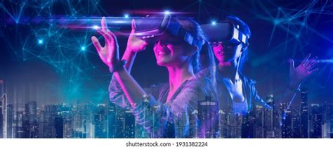 미래의 디지털 기술 게임 및 엔터테인먼트 스톡 사진 1931382224 Shutterstock