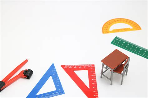 학교 용품 Math 클래스 형상이 나 과학에 사용 흰색 바탕에 수학 수업 시간에 학생을 위한 수학 기하학 도구입니다 개념에 대한