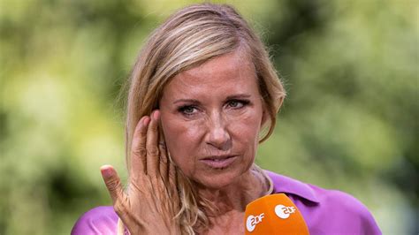 Andrea Kiewel Fernsehgarten Zittern Das Aus Ist Nicht Mehr