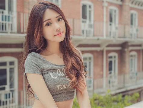 女生最喜欢被 抚摸”这6个部位，尤其最后一个，男生你摸过吗？