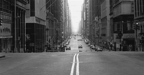 도시 거리의 흑백 사진 사진 Unsplash의 도시 이미지