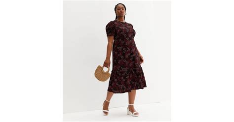 Curves Black Ditsy Floral Crinkle Ruched Short Sleeve Midi Dress New Look