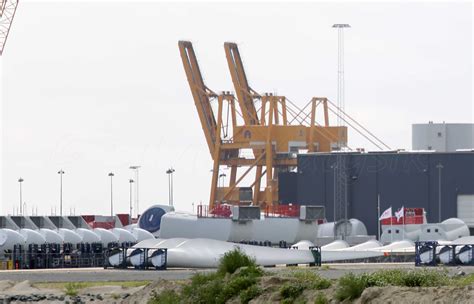 Mhi Vestas Offshore V164 83 Mw 830 Mw Wind Turbine