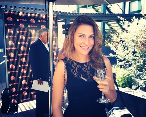 Andreia Sofia Matos A Jornalista E Pivot Do Canal 11 Que é Mais Que