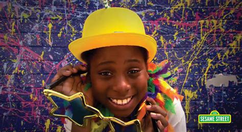 Word On The Street Disguise Sesame Street Pbs Learningmedia