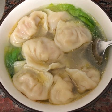 【包饺子的做法步骤图，包饺子怎么做好吃】婷ting Ht下厨房