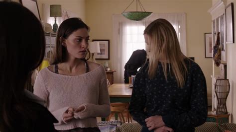 1x14 My Hero Screencaps Stalker S01e14 0465 Phoebe Tonkin Web