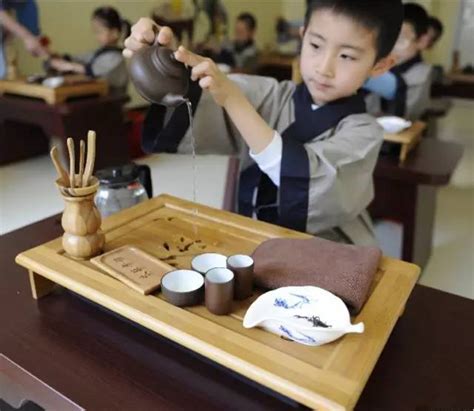生个孩子，一定要让他这样穿！百科ta说