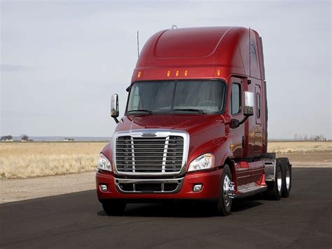 Freightliner Trucks Wallpapers Wallpaper Cave
