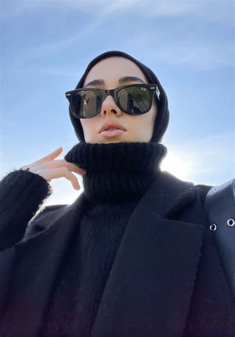 0487 49 Adlı Kullanıcının Pose Instagram Panosundaki Pin Moda Stil