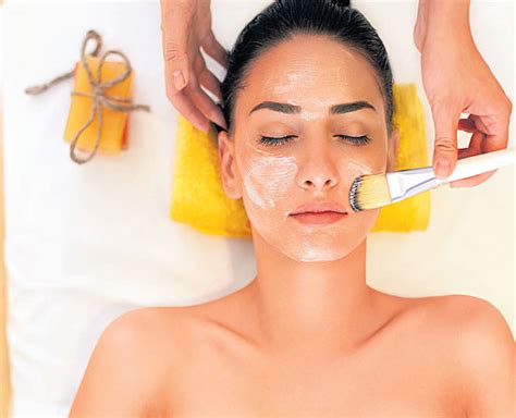 Diy 5 Egg Face Packs For Naturally Beautiful Skin Herzindagi