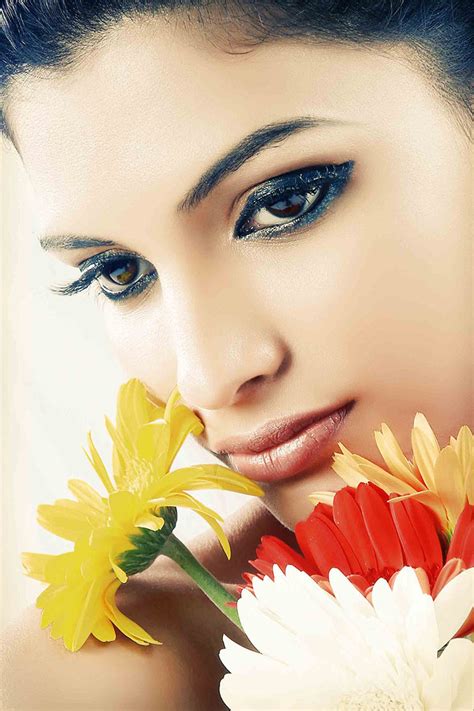 Reshmi R Nair Hot Kerala International Model Photos