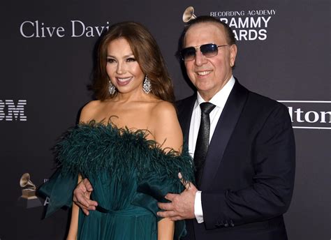 Afirman que Tommy Mottola le es infiel a Thalía