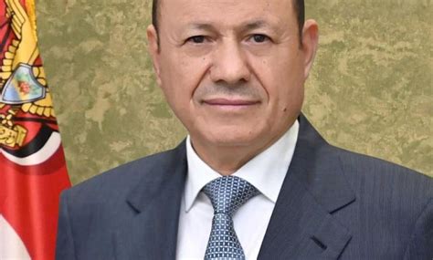 الرئيس العليمي يعزي بوفاة عضو مجلس الشورى والوزير الاسبق اللواء احمد