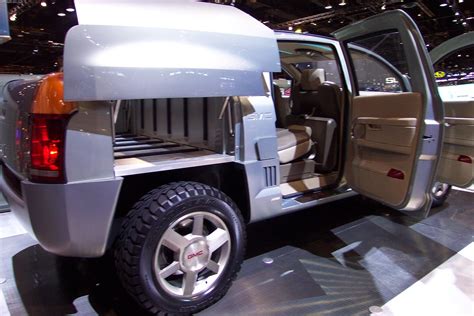 2002 Gmc Terra 4 Concept Image Photo 6 Of 7