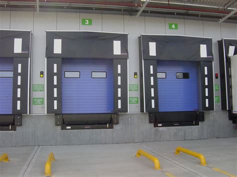 Dock Seals Comech Engineering Specialists In Loading Bay Equipment Industrial And Speed Doors